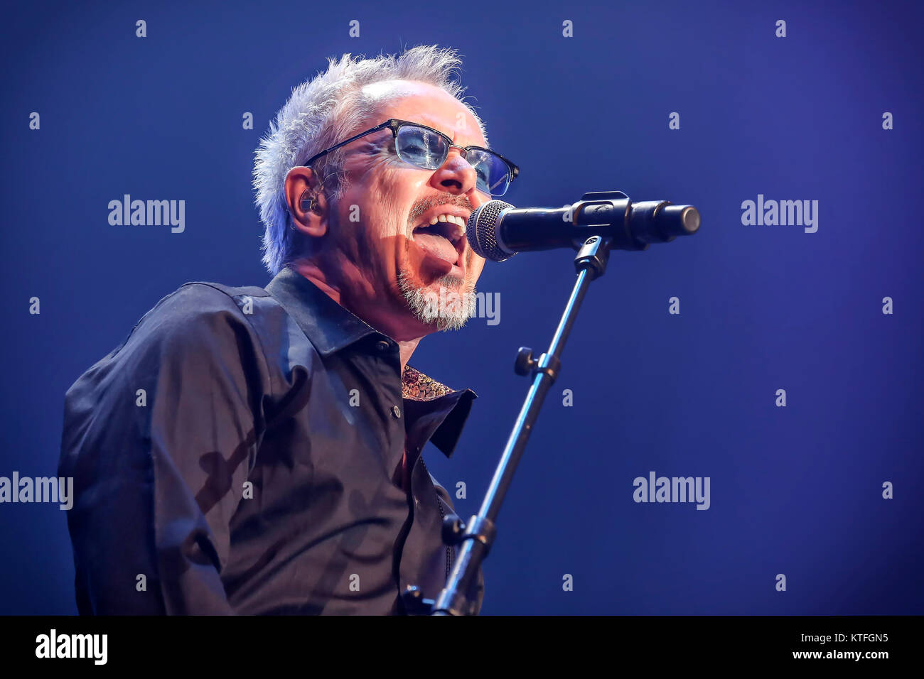 Nik kershaw hi-res stock photography and images - Alamy