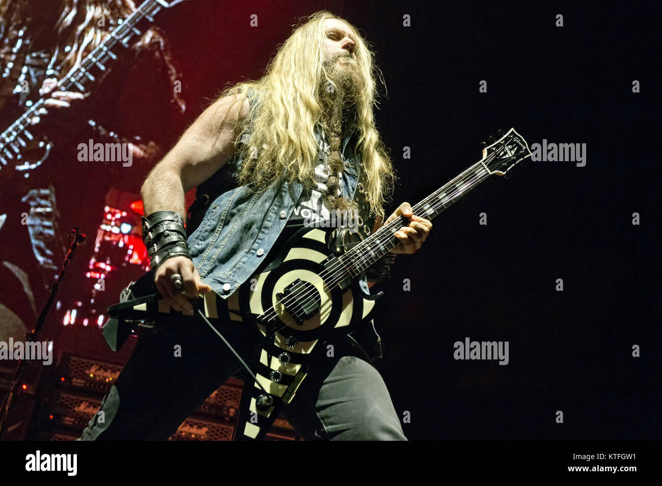 Zakk wylde ozzy and friends hi-res stock photography and images - Alamy