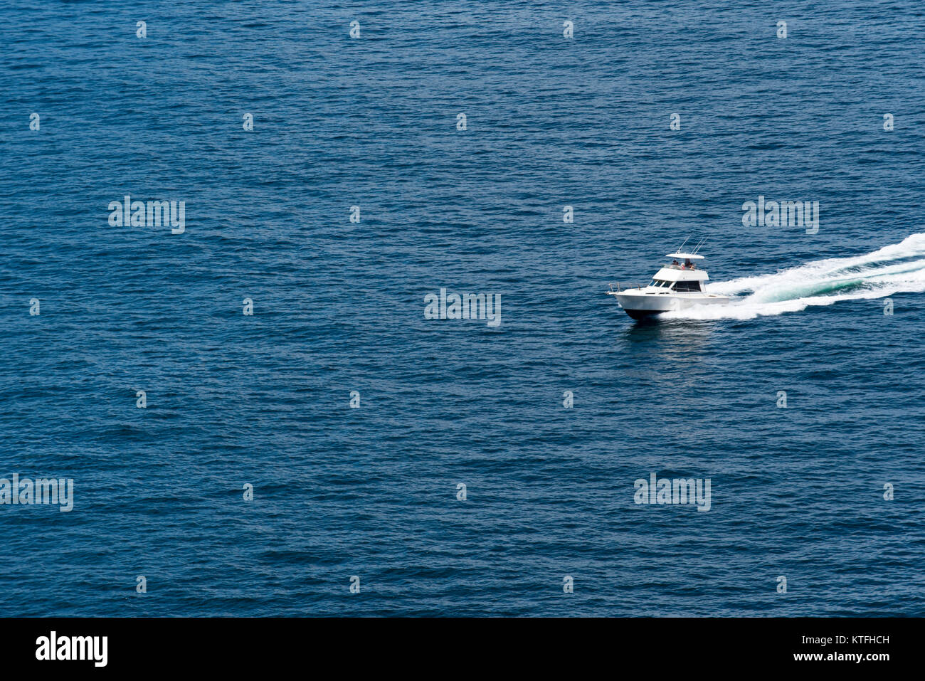 Deep sea fishing boat hi-res stock photography and images - Alamy