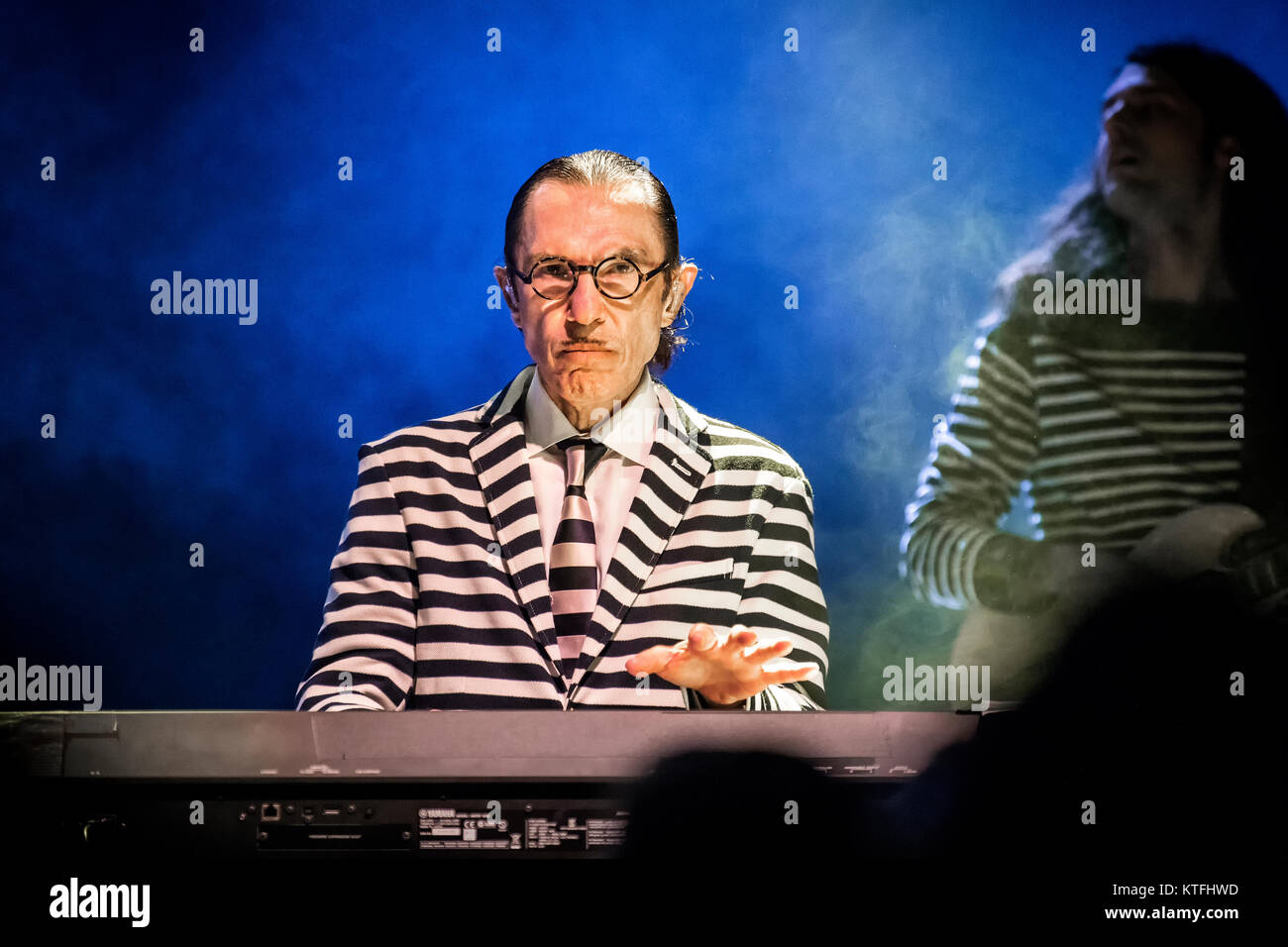 Ronald david mael hi-res stock photography and images - Alamy