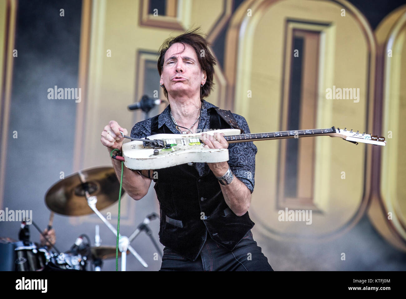 The American record producer, singer, musician and guitarist Steve Vai ...
