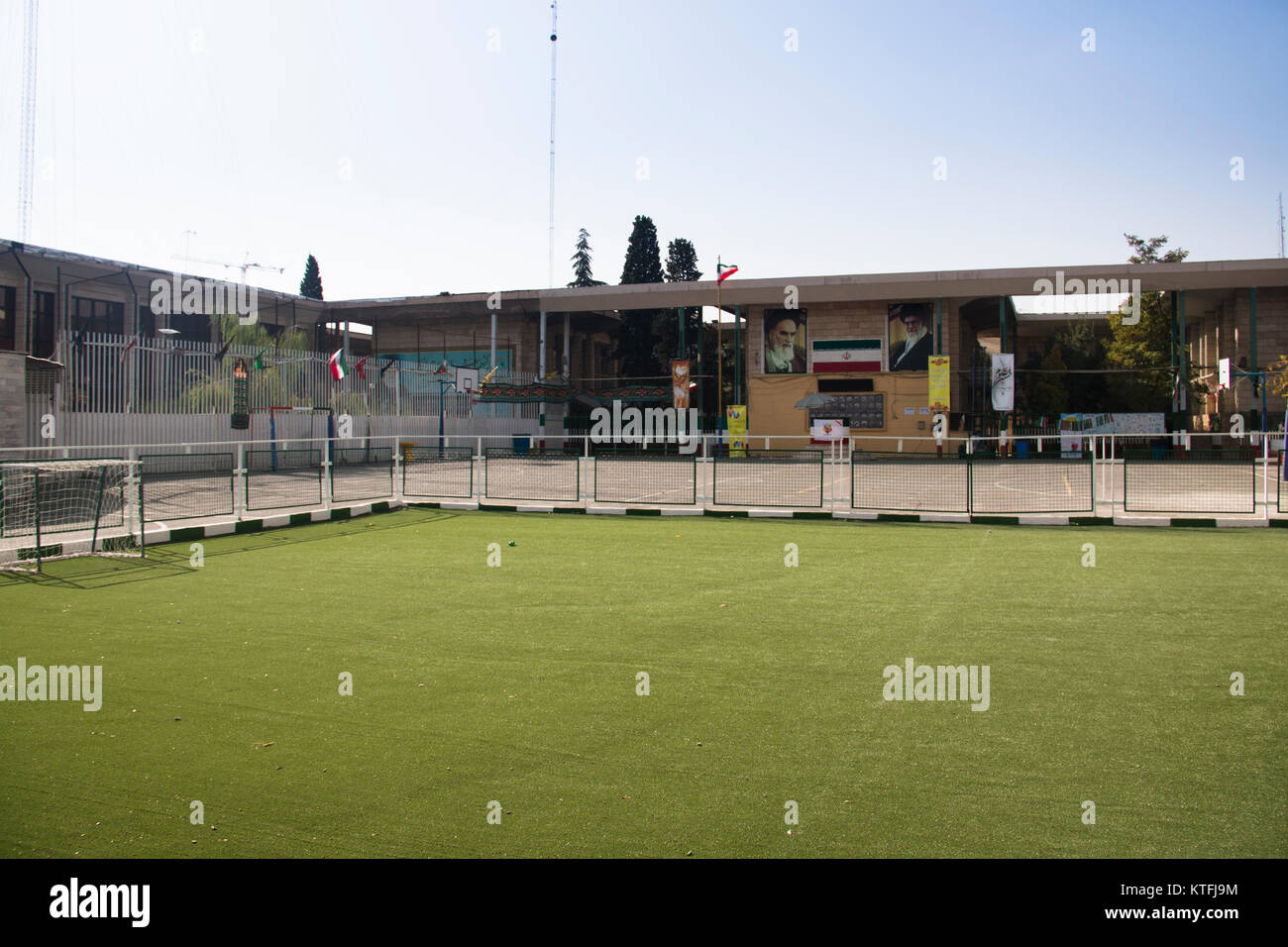 Iranian school girls hi-res stock photography and images - Alamy