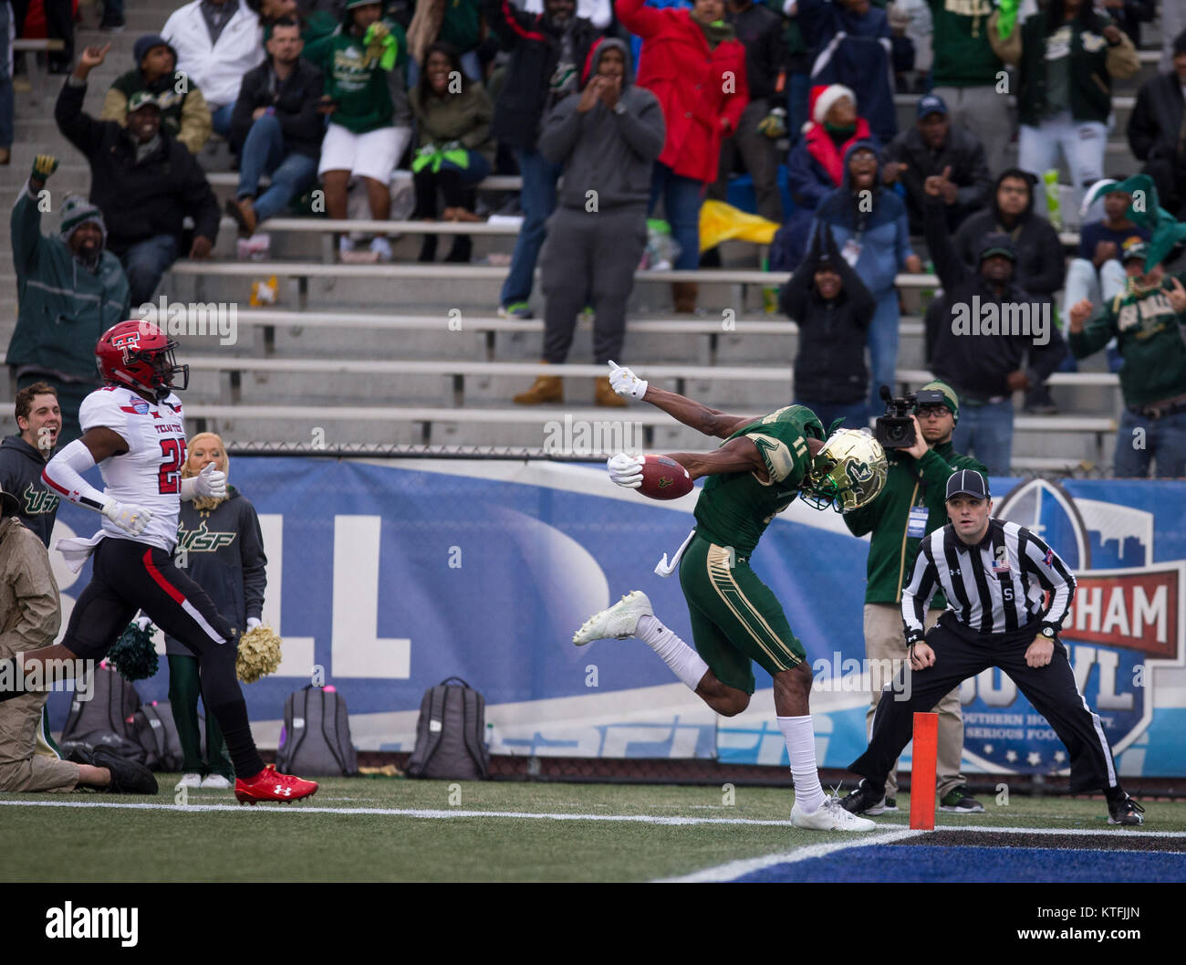 Chase coleman iii hi-res stock photography and images - Alamy