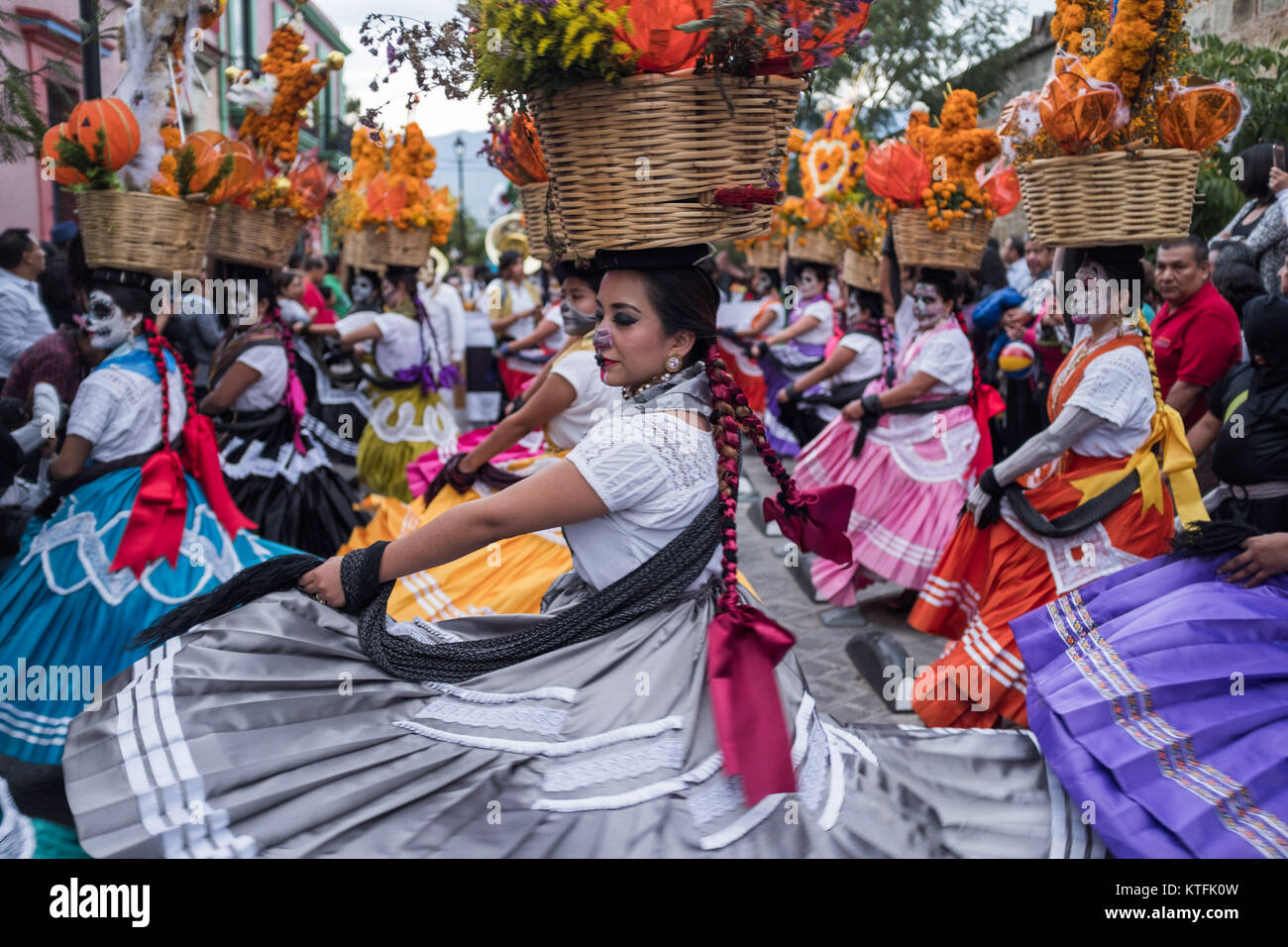 Oaxaca, Mexico. 28th Oct, 2017. People celebrate Days of the Dead with ...