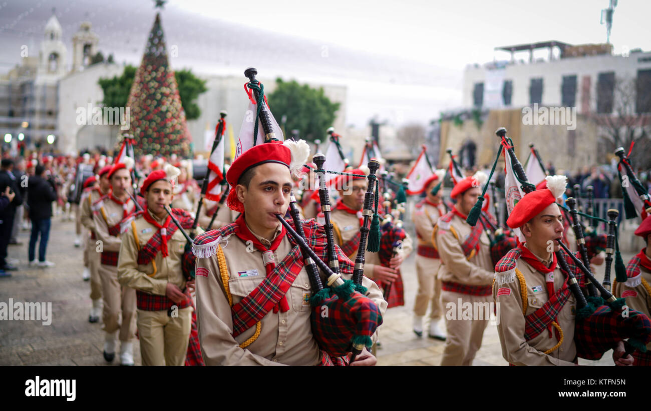 Bethlehem, Palestine. 24th Dec, 2017. December 24, 2017 - Palestinian ...
