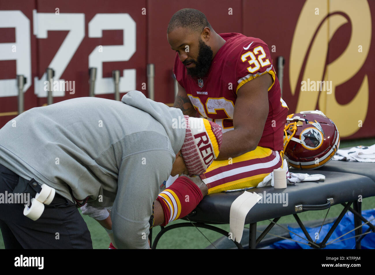 Landover, MD, USA. 24th Dec, 2017. Washington Redskins running back ...