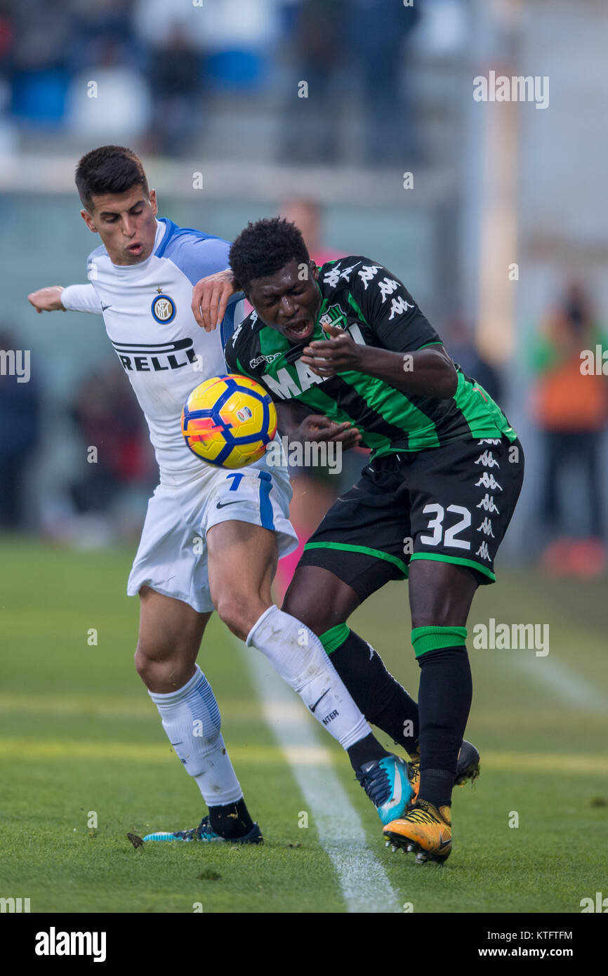 Joao cancelo inter hi-res stock photography and images - Alamy
