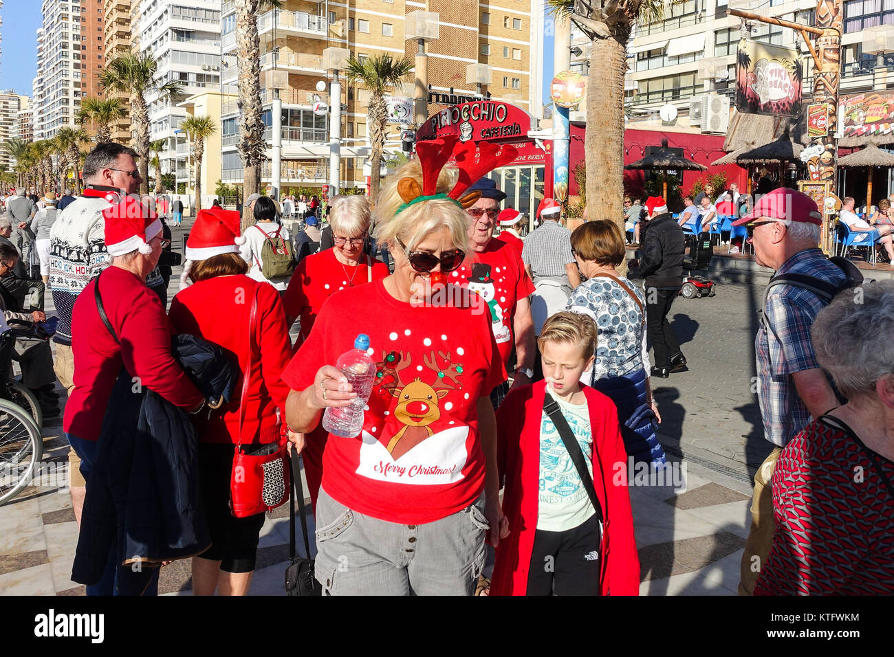 Benidorm, Costa Blanca, Spain, 25th December 2017. High temperatures in ...