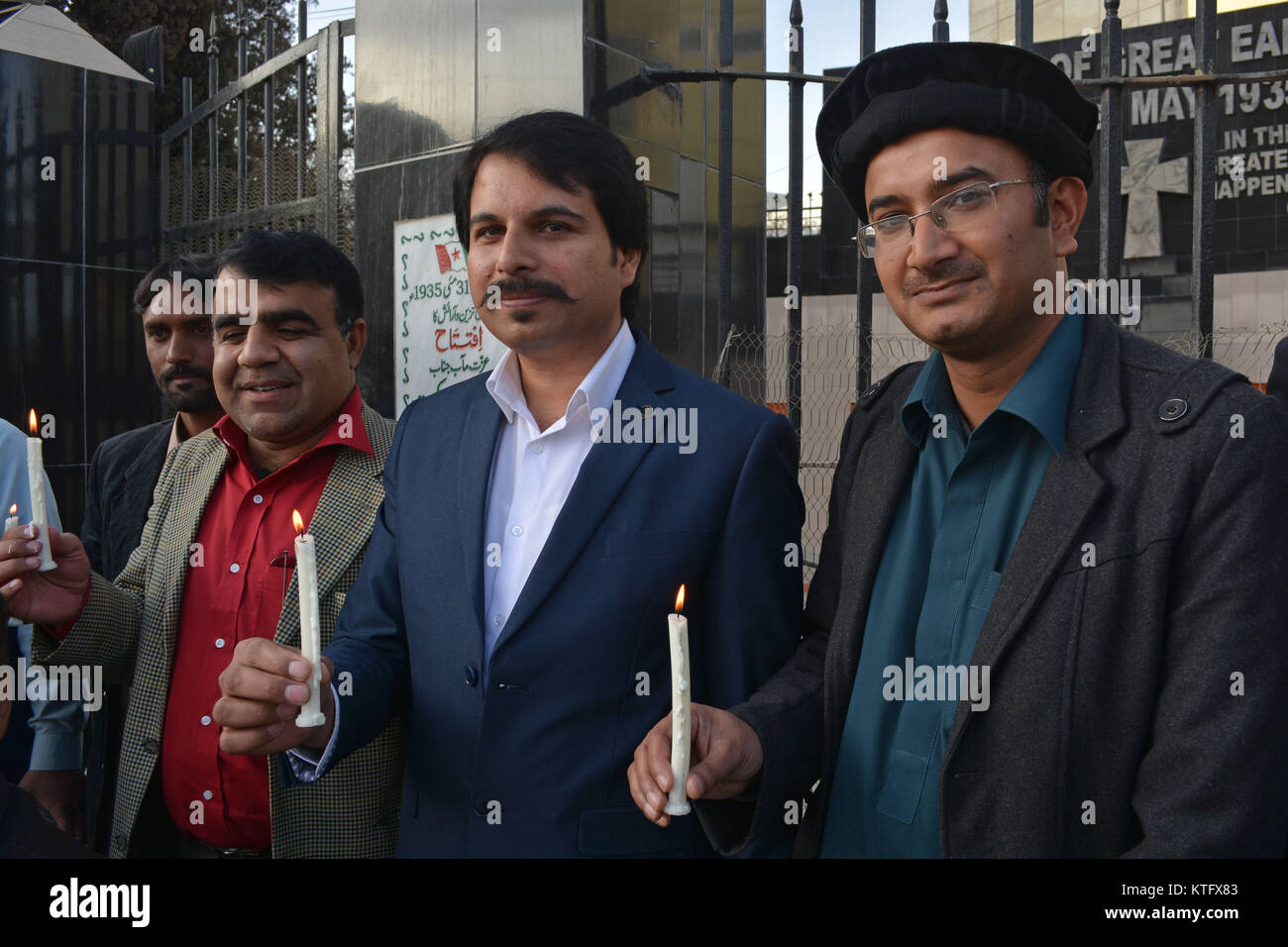 QUETTA, PAKISTAN. Dec-25 2017: Members of Civil society and Host ...