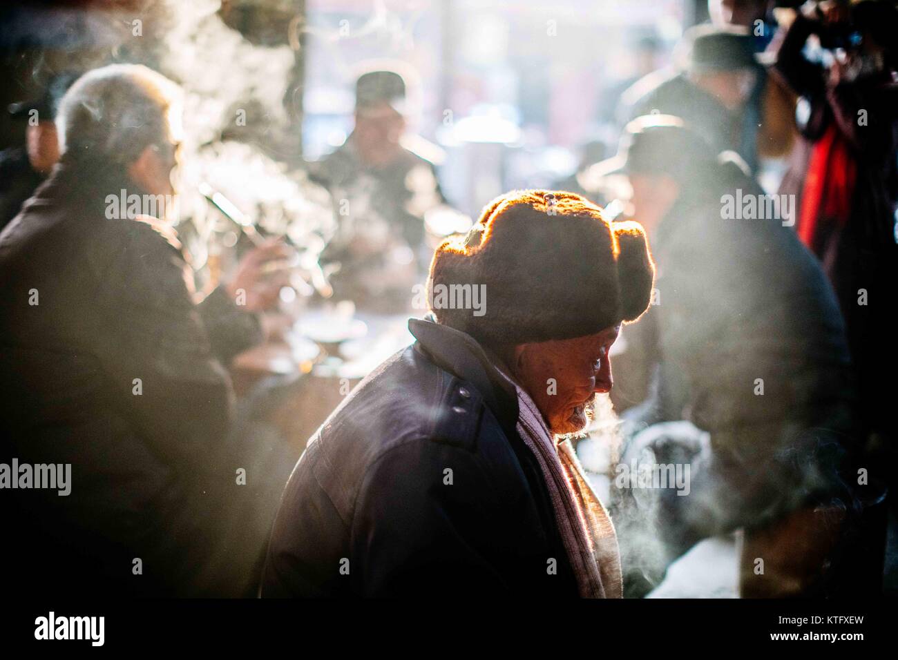 Huaibei, China's Anhui Province. 24th Dec, 2017. Villagers drink tea at ...