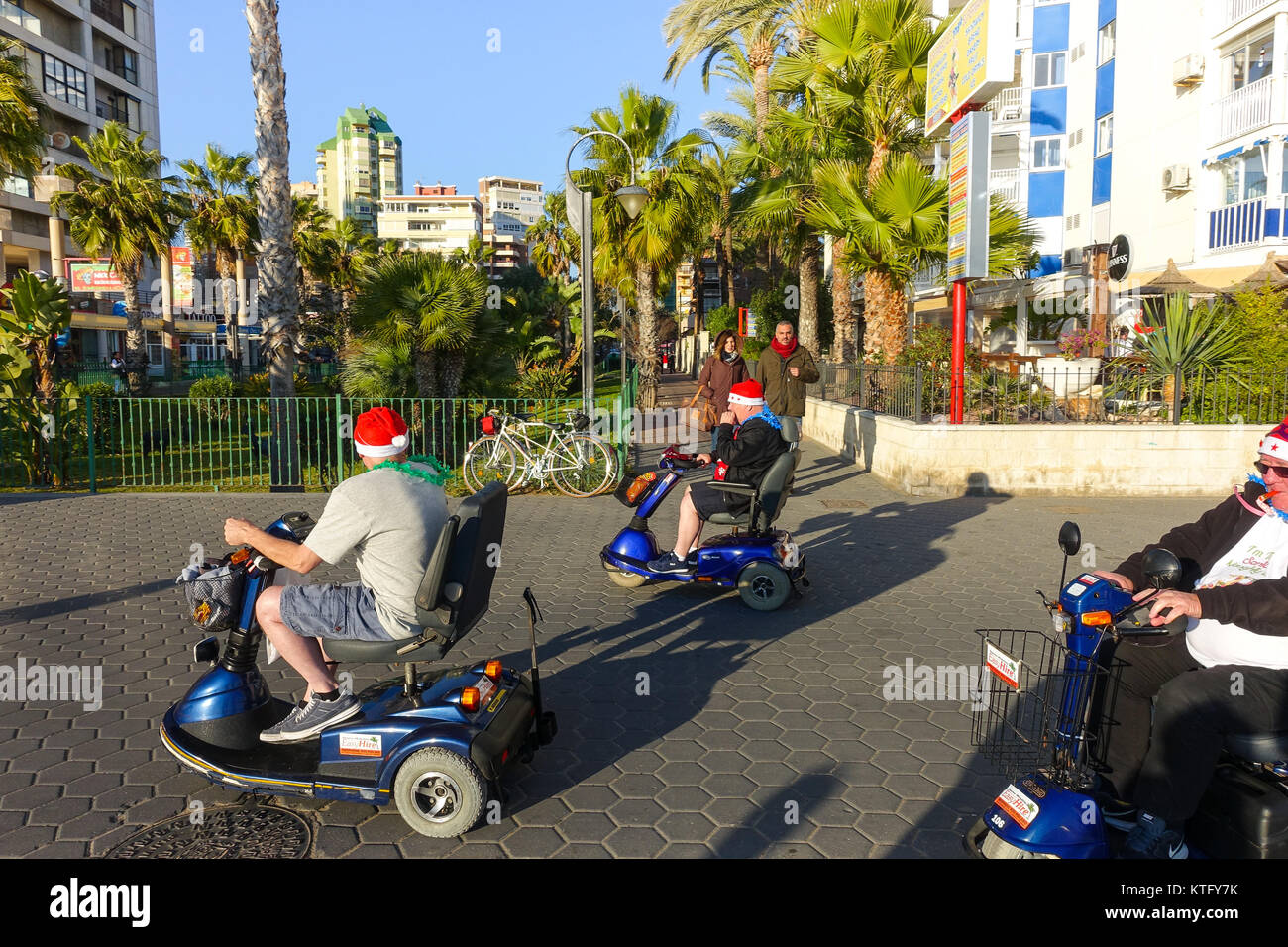 Benidorm, Costa Blanca, Spain, 25th December 2017. A warm afternoon in ...