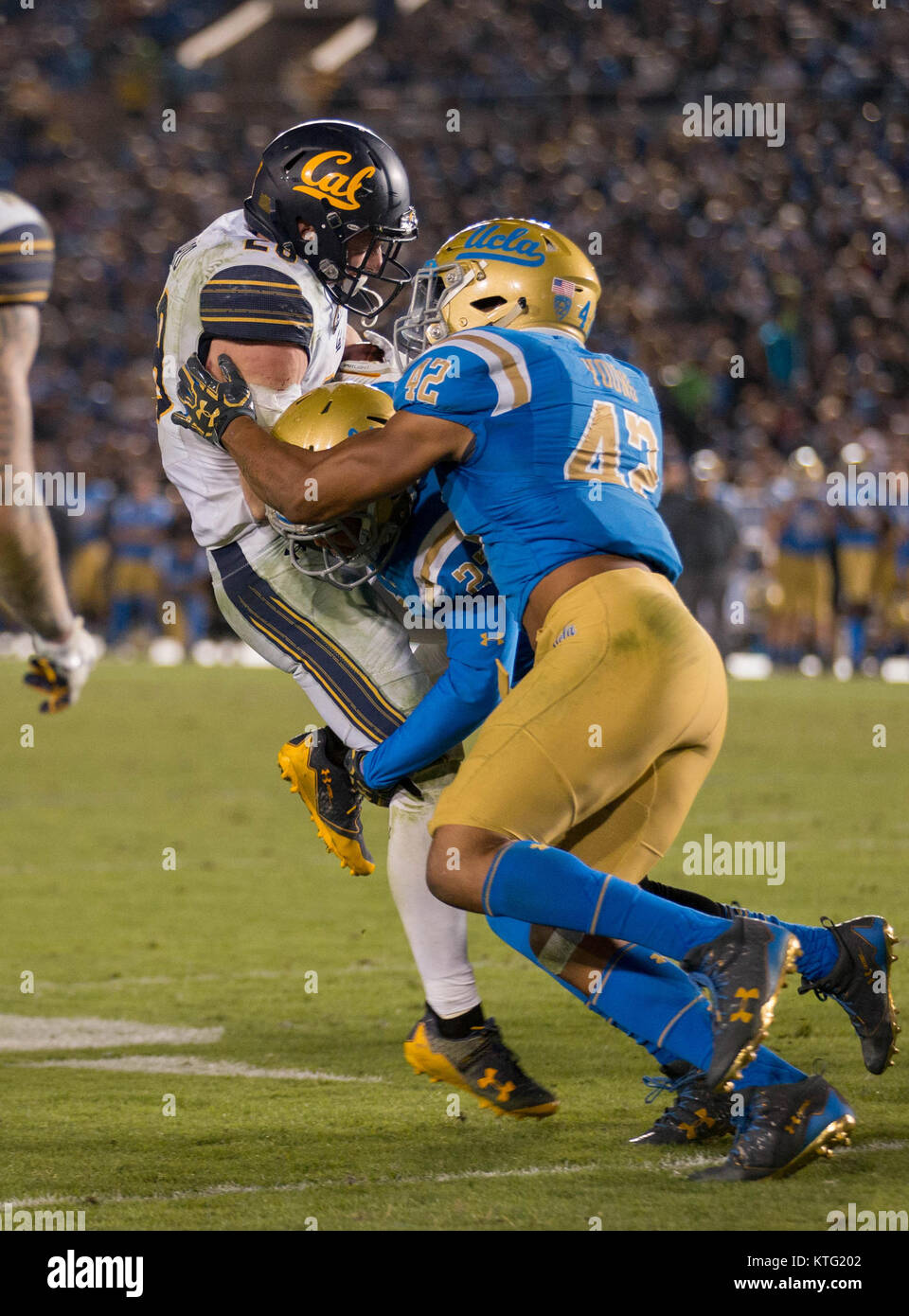 Pasadena, CA. 24th Nov, 2017. UCLA linebacker (42) Kenny Young, who ...