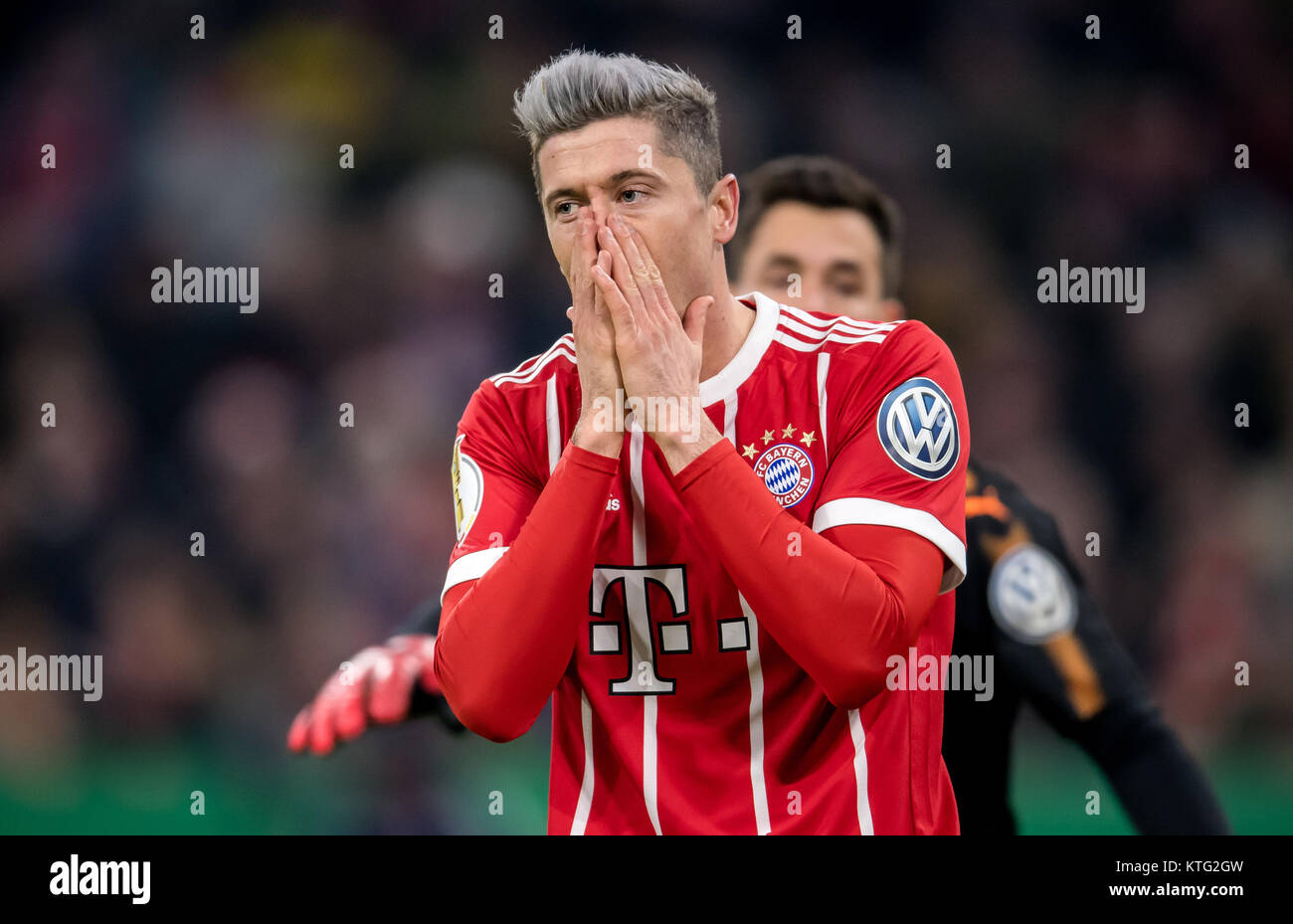 Munich, Germany. 20th Dec, 2017. Munich's Robert Lewandowski pictured ...
