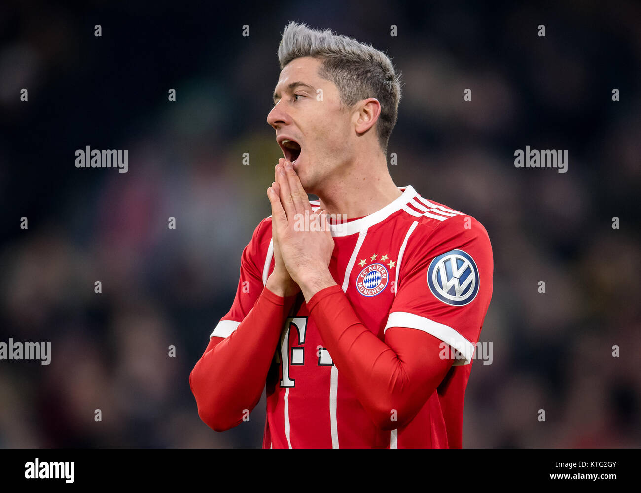 Munich, Germany. 20th Dec, 2017. Munich's Robert Lewandowski pictured ...