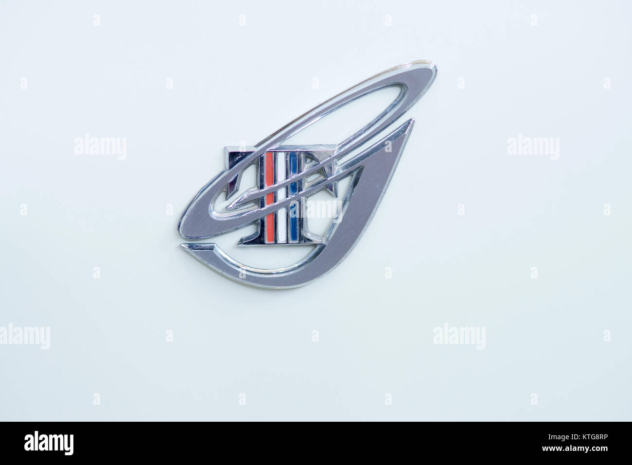 Gt symbol hi-res stock photography and images - Alamy