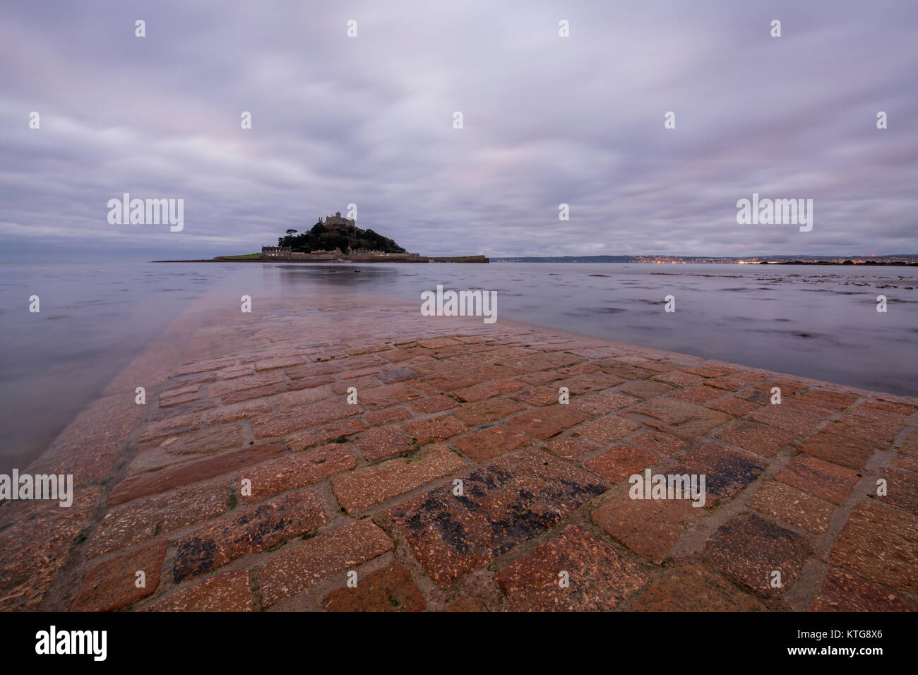 The causeway at St Michael's Mount in Cornwall Stock Photo - Alamy