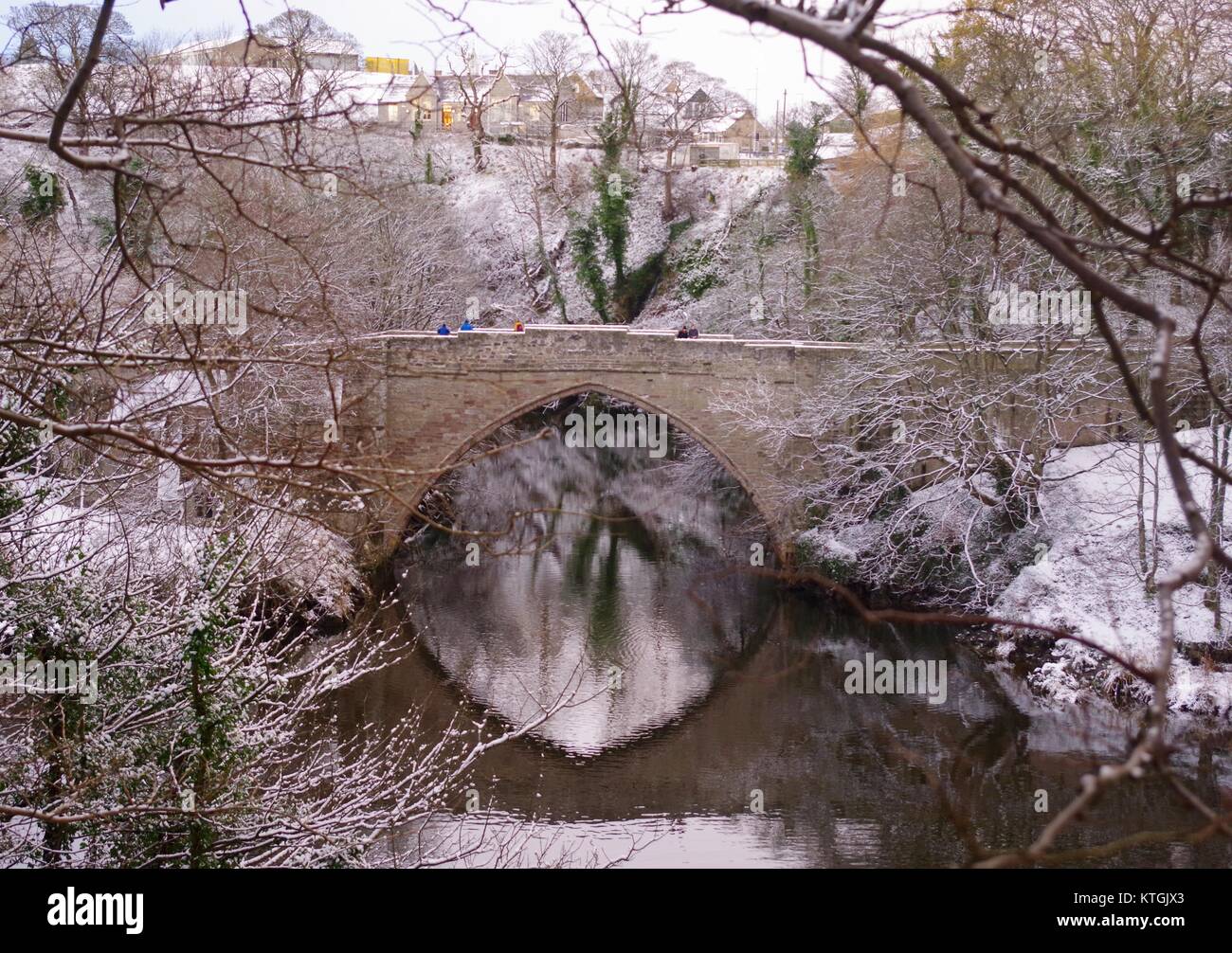Brig O Balgownie after Snow, 13th Century Gothic Arch Bridge, Old ...