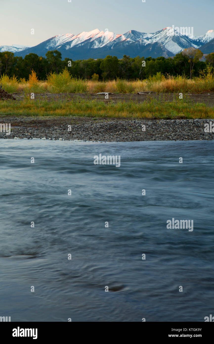 Yellowstone River, Sheep Mountain Fishing Access Site, Park County ...