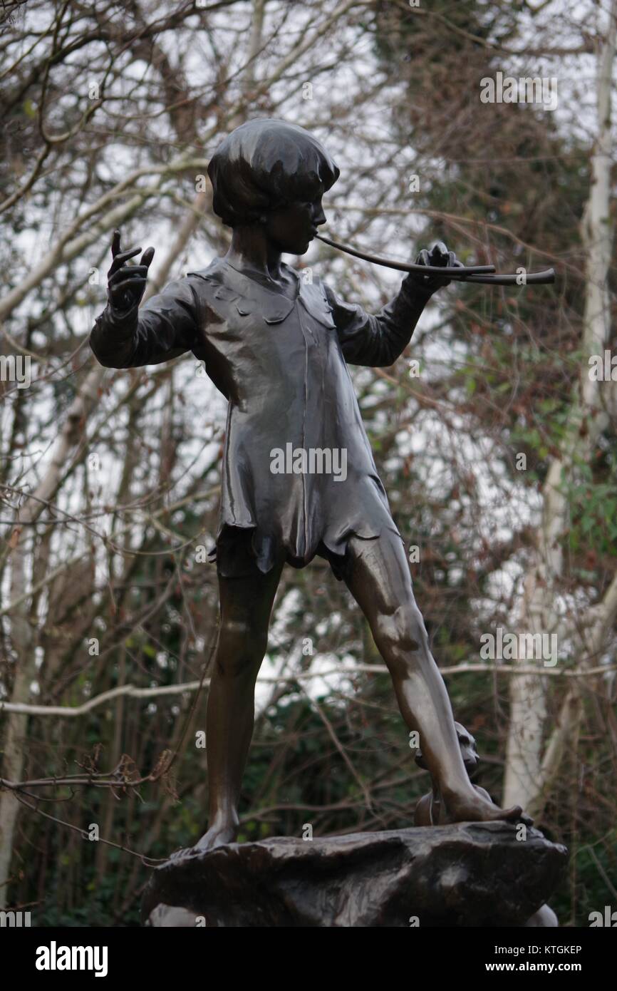 Peter Pan Statue Hyde Park High Resolution Stock Photography and Images ...
