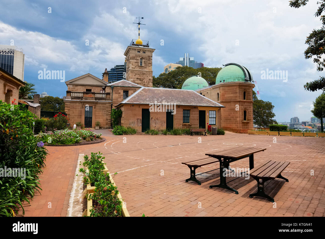 The Historic Sydney Observatory, Millers Point, The Rocks, Sydney ...