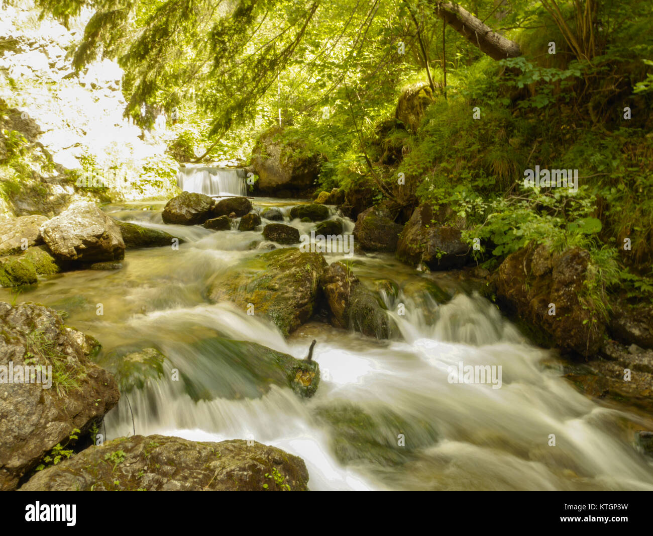 Long shutter hi-res stock photography and images - Alamy