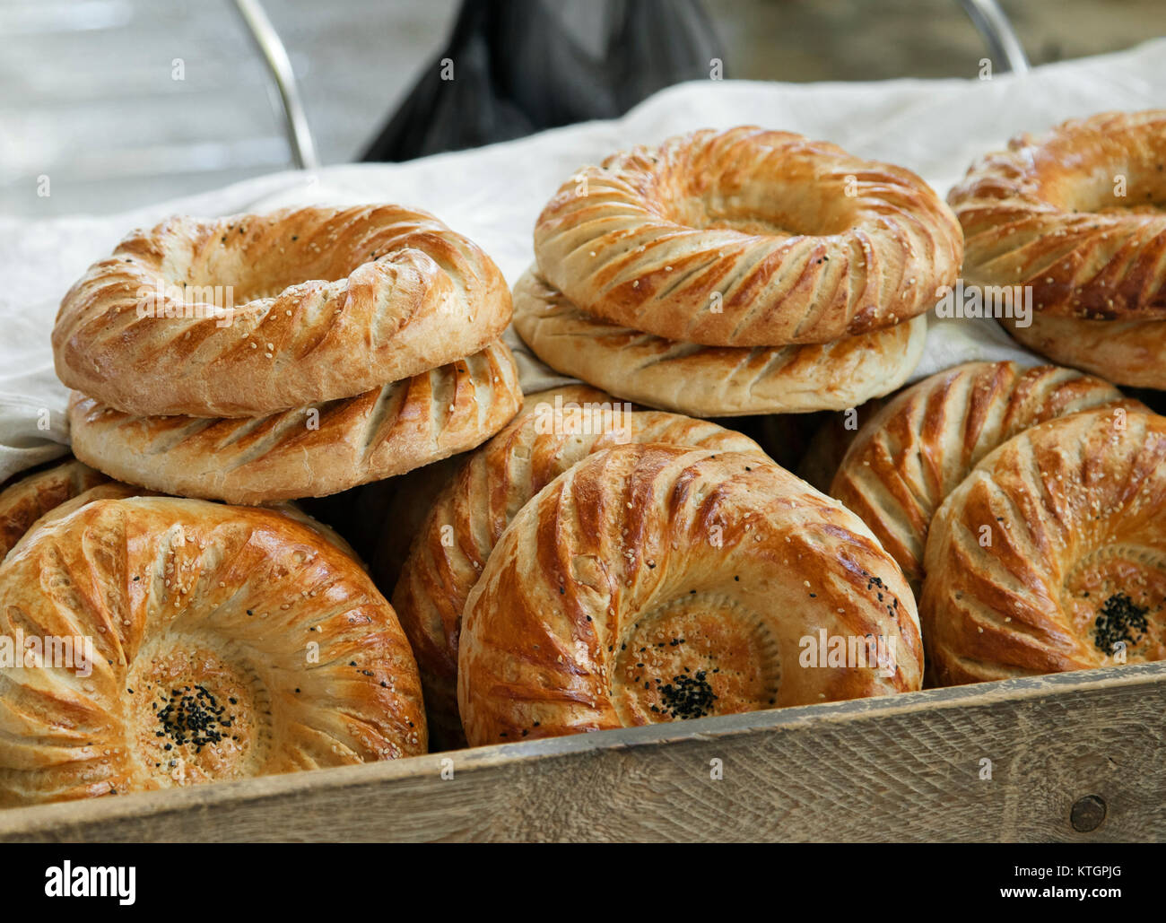 Traditional uzbek bread Stock Photo - Alamy