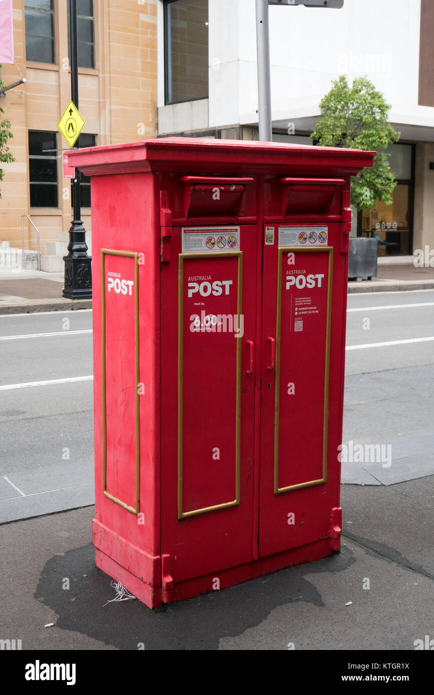Australian post red post box hi-res stock photography and images - Alamy