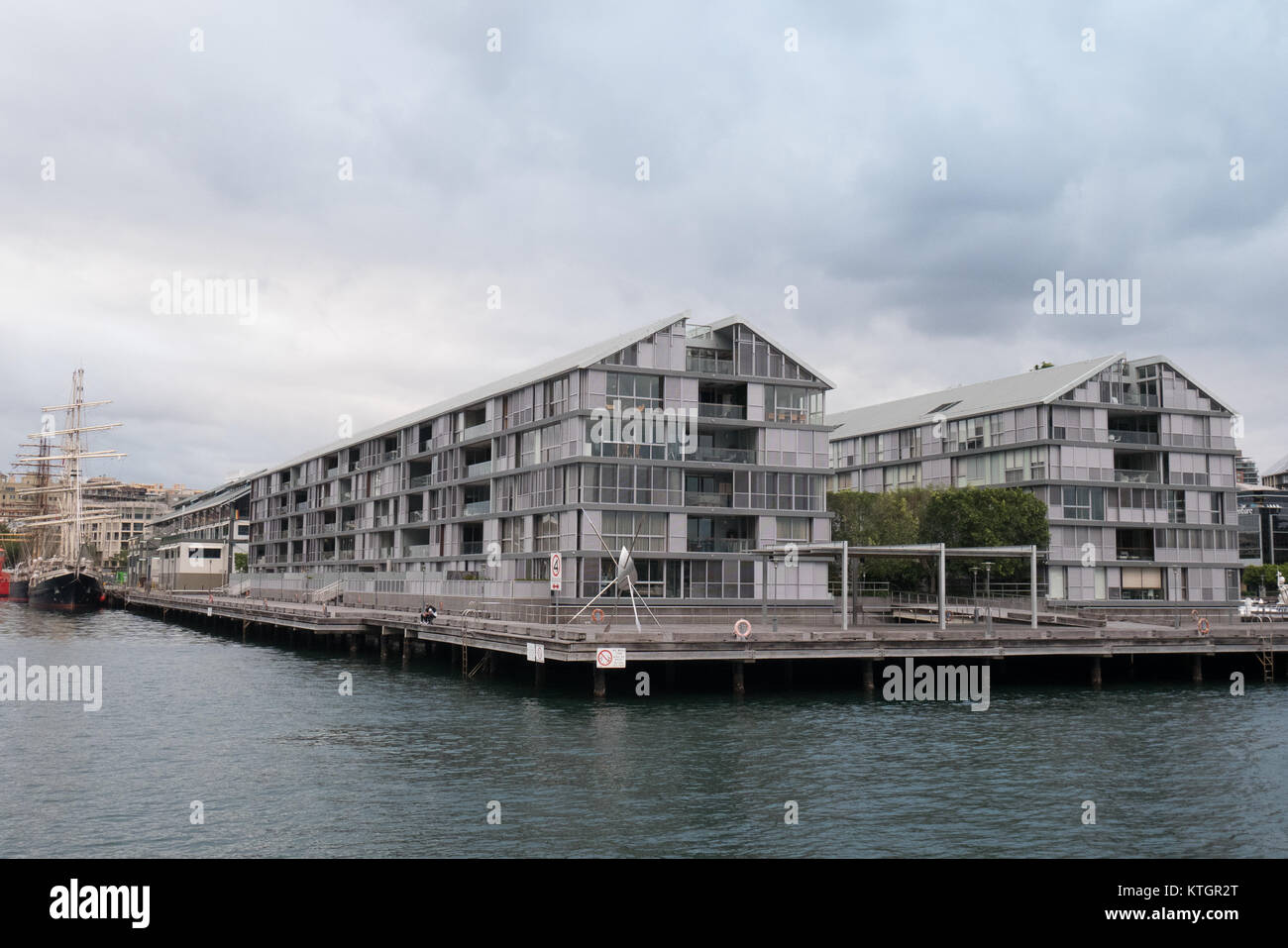 Waterfront structure hi-res stock photography and images - Alamy