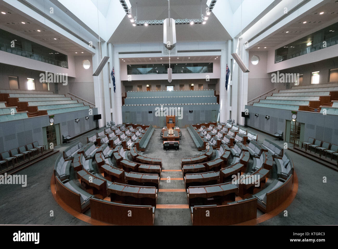 House of parliament interior hi-res stock photography and images - Alamy