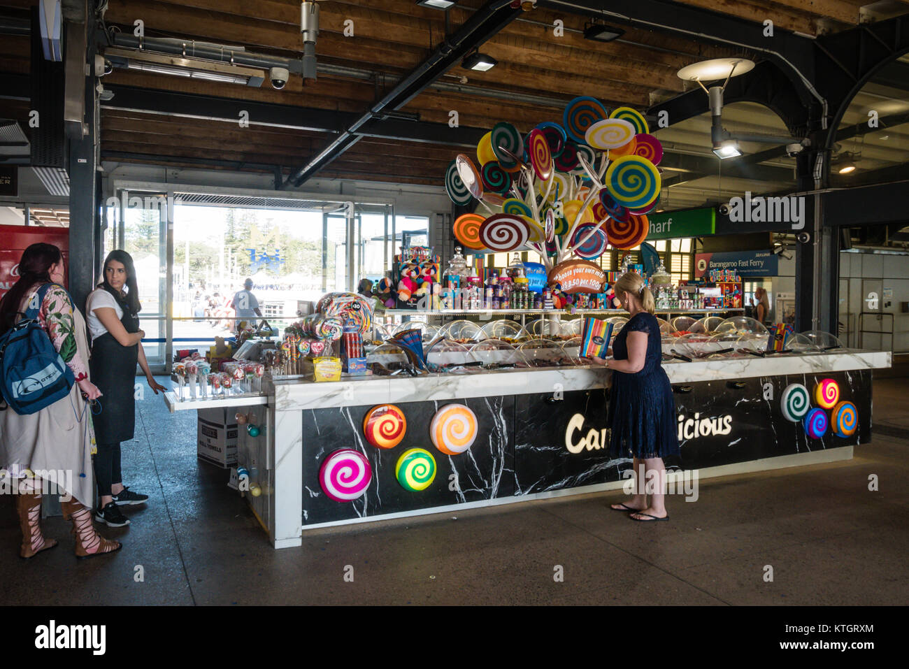 Candy stall hi-res stock photography and images - Alamy
