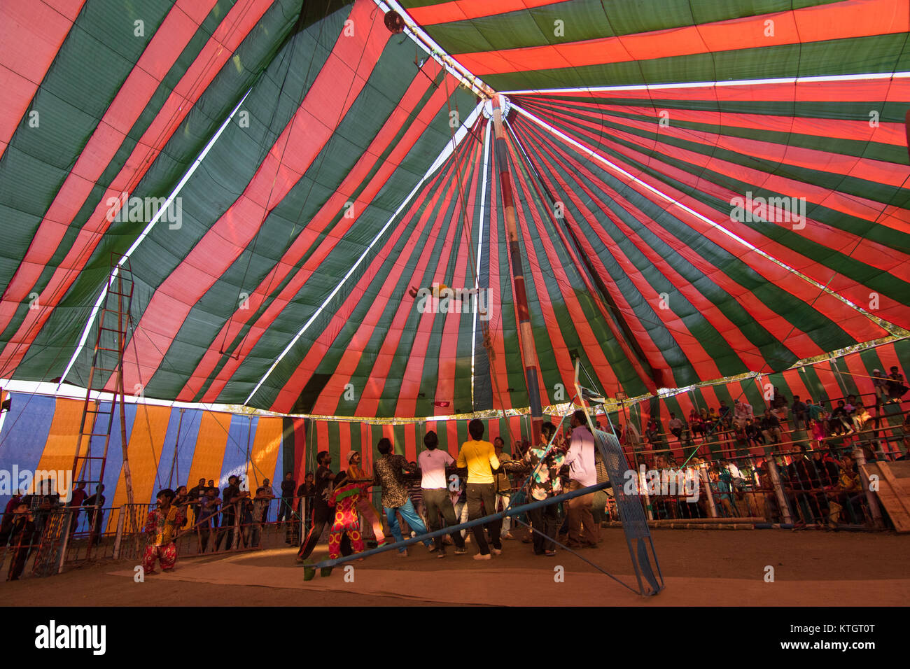 Traditional Circus of Bangladesh Stock Photo - Alamy