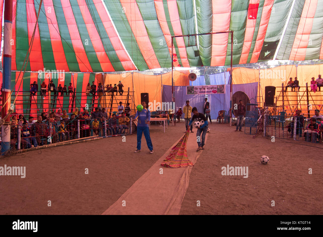 Traditional Circus of Bangladesh Stock Photo - Alamy