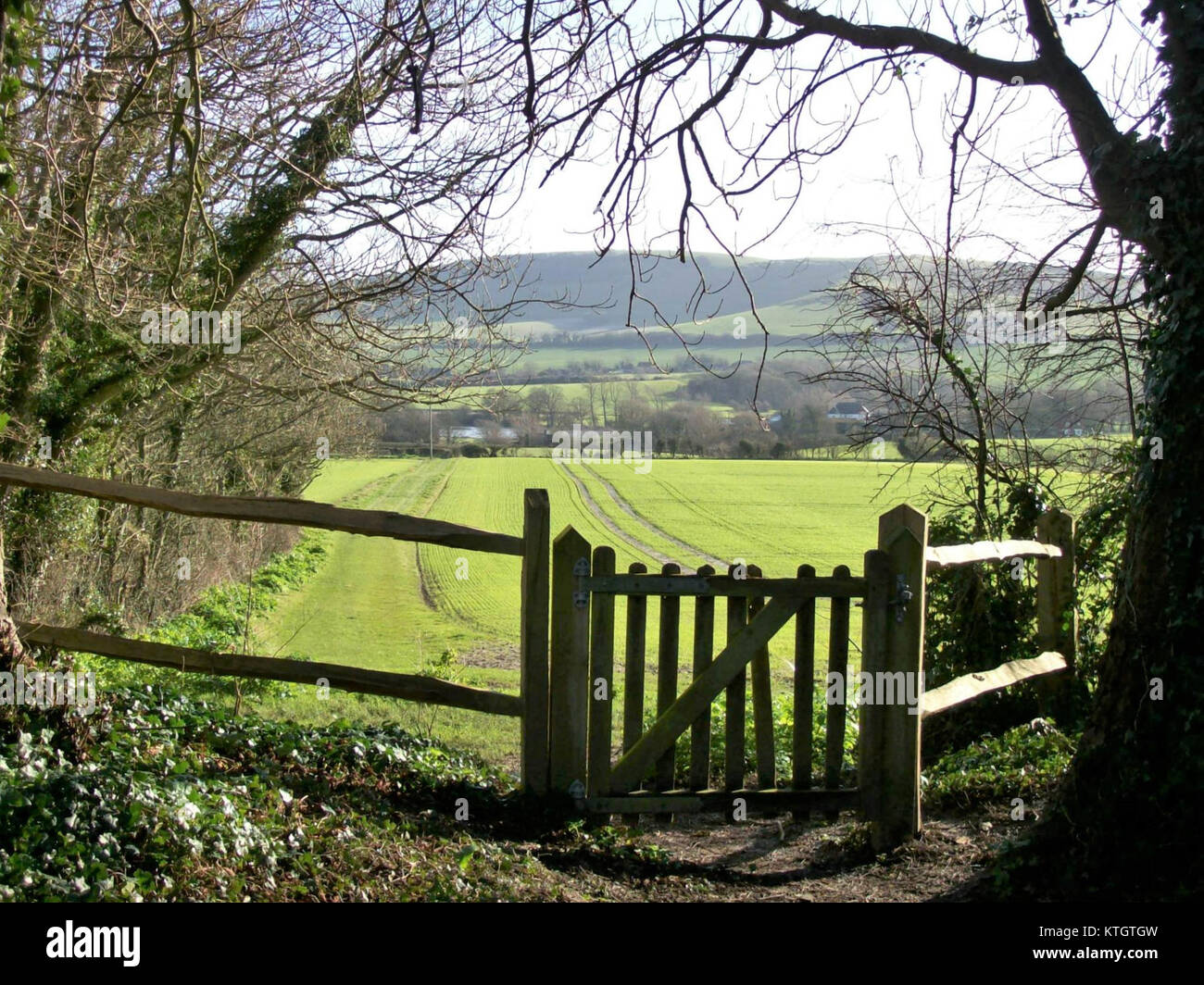 Churchyard gate hi-res stock photography and images - Alamy