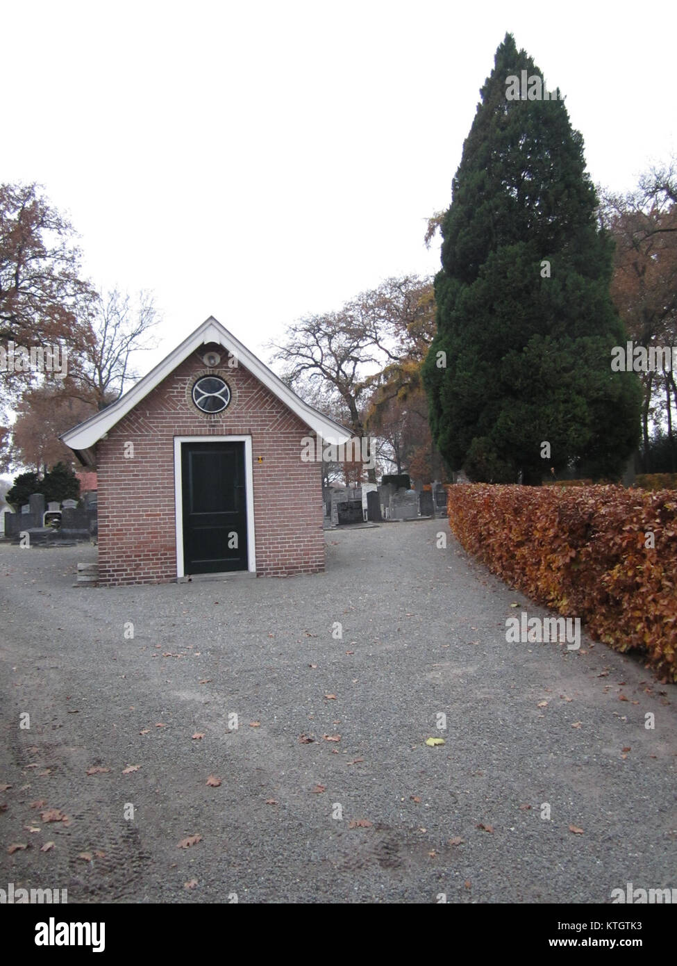 A photograph of the Begraafplaats Voorthuizen, a cemetery located in ...