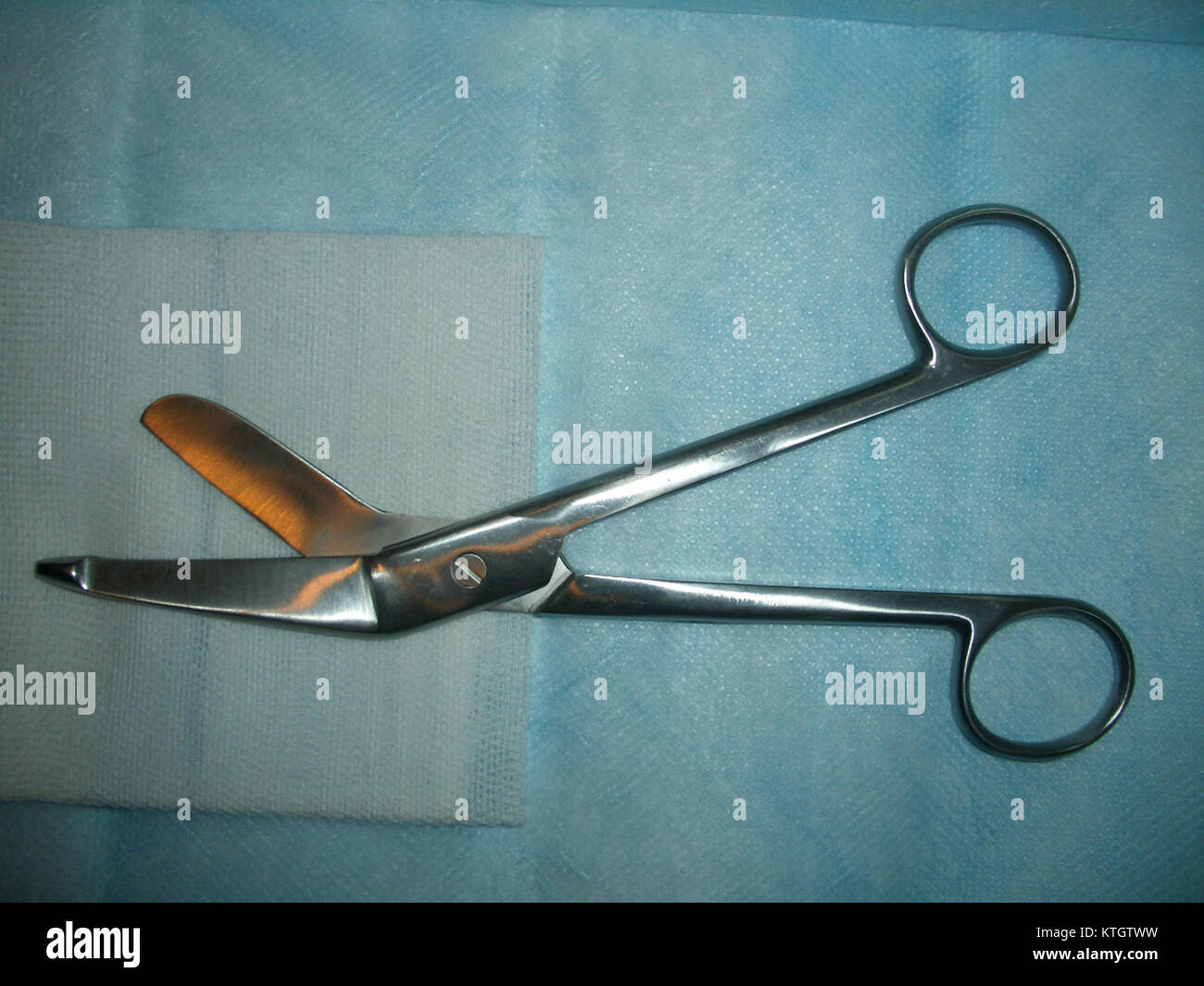 Bandage scissors are a specialized medical tool designed for safely ...