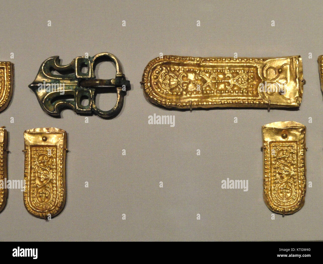 Fittings of gold hi-res stock photography and images - Alamy