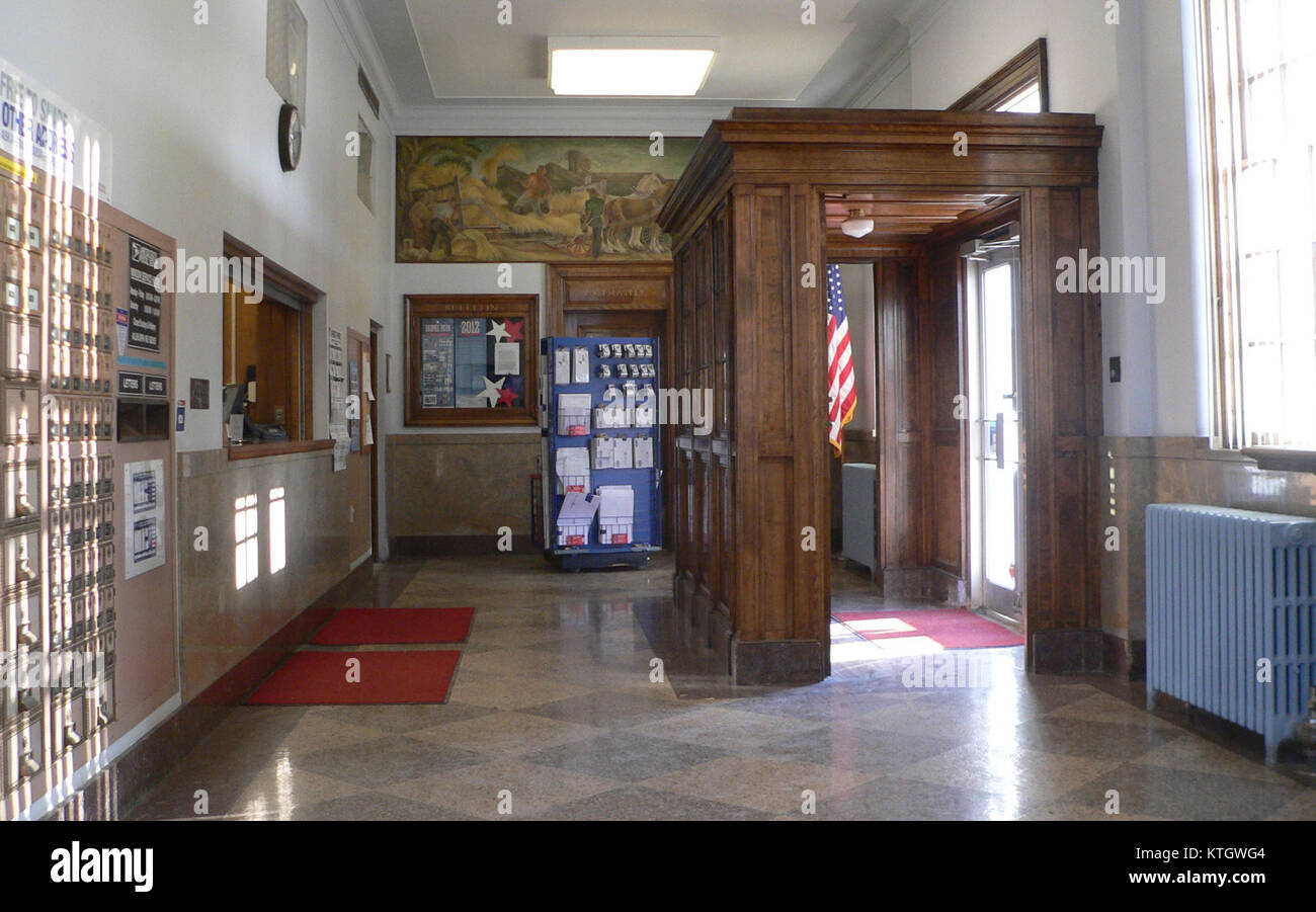 Vintage post office interior hi-res stock photography and images - Alamy