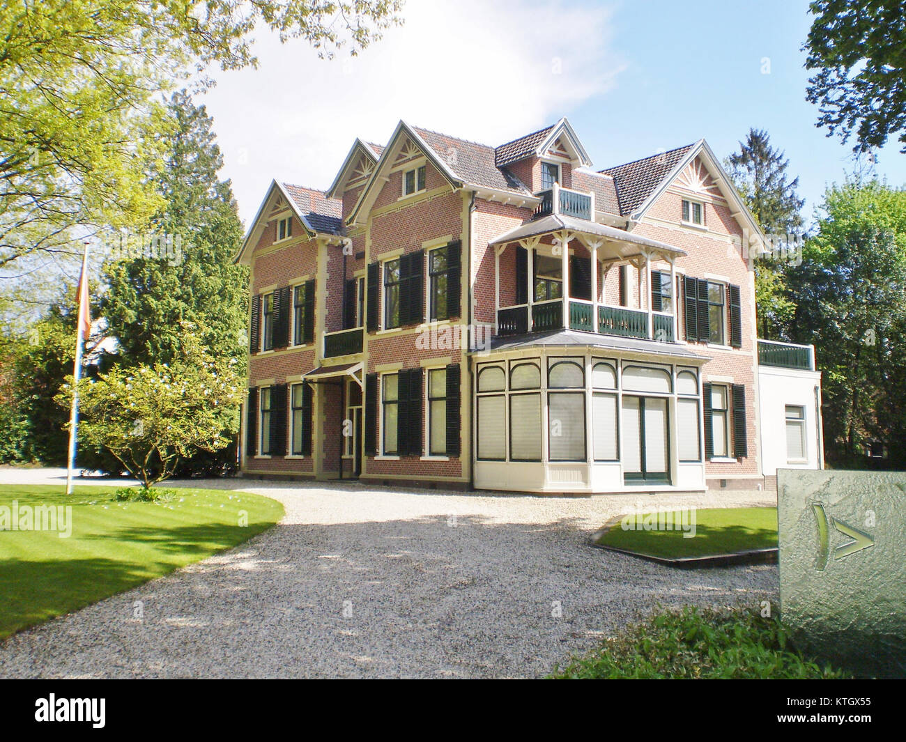 Baarn Emmalaan is a street in Baarn, the Netherlands, known for its ...