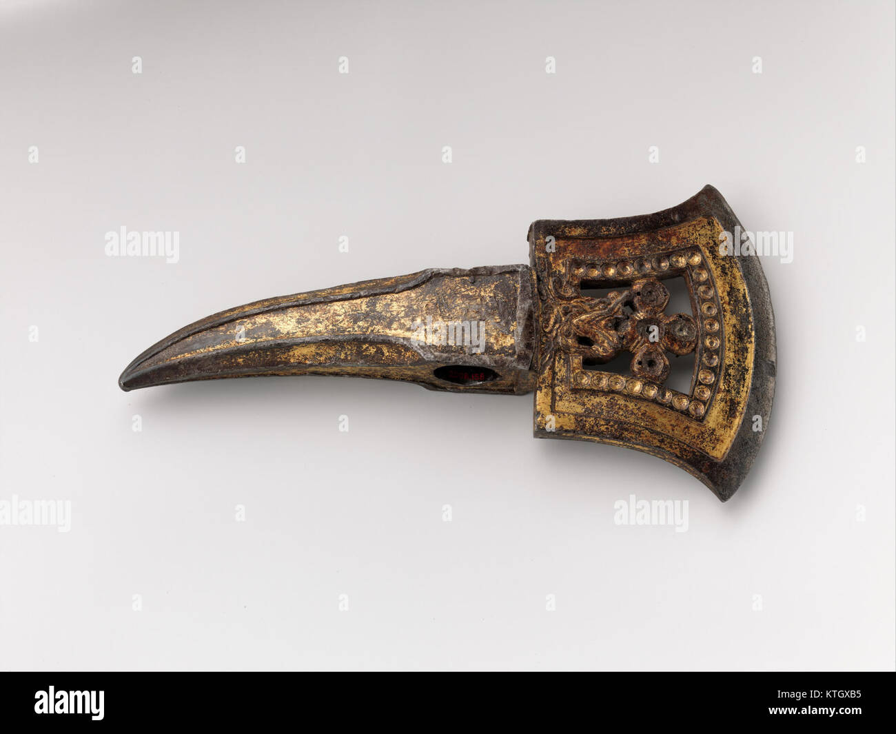Ax head hi-res stock photography and images - Alamy