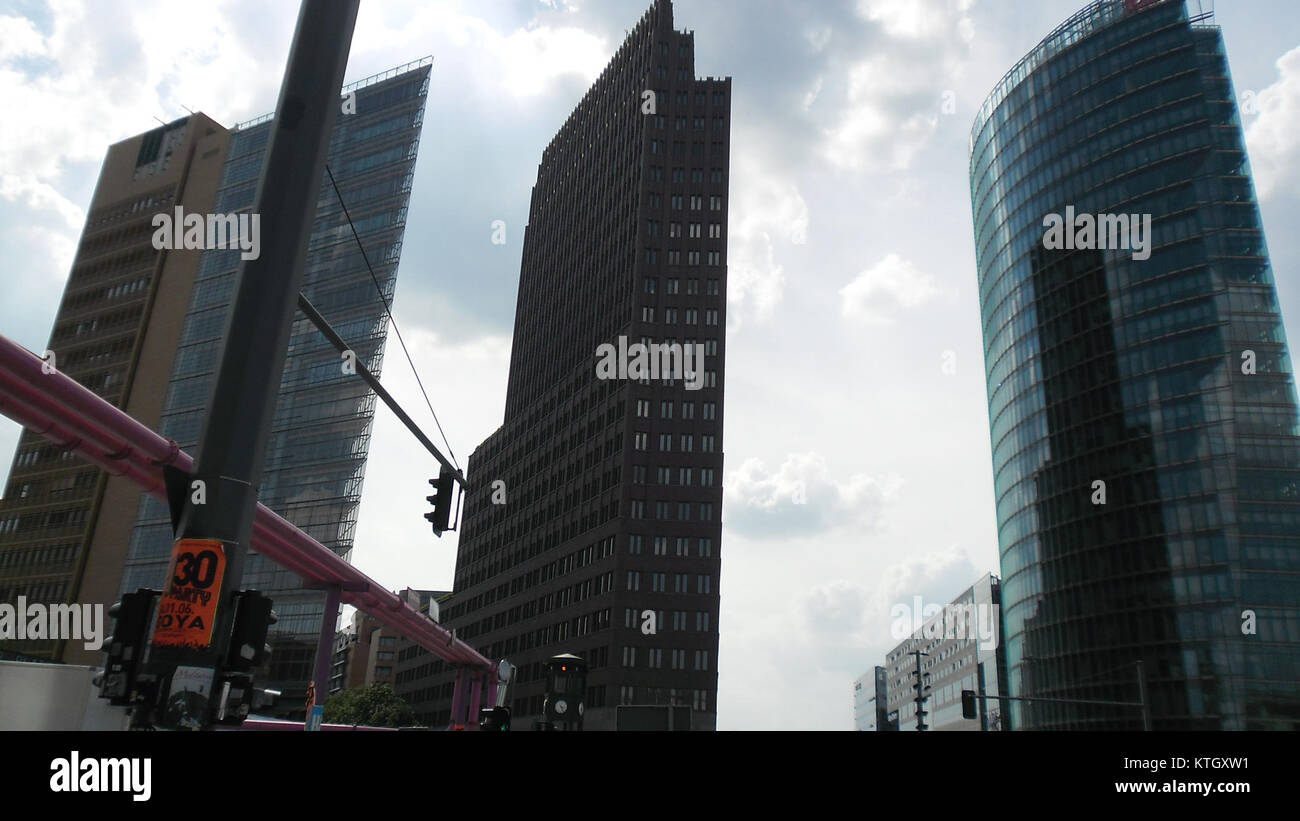 Berlinstreet hi-res stock photography and images - Alamy