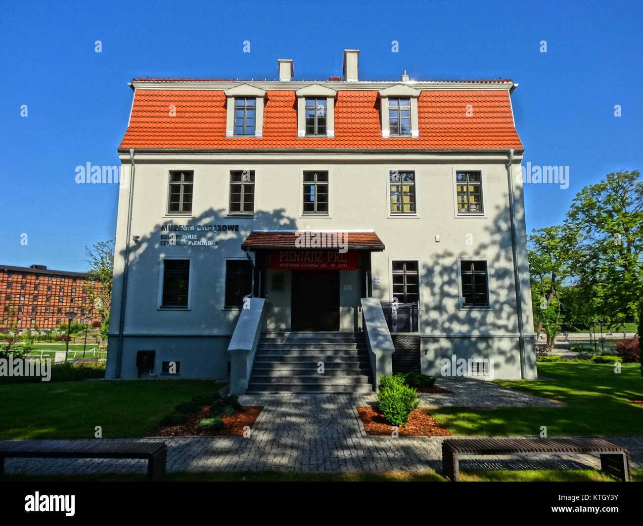 This image represents a European financial center building, possibly ...