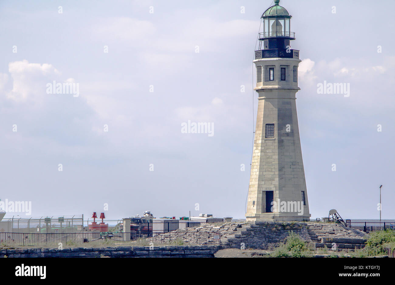 Buffalo Main Lighthouse at the mouth of the Buffalo River and Erie ...