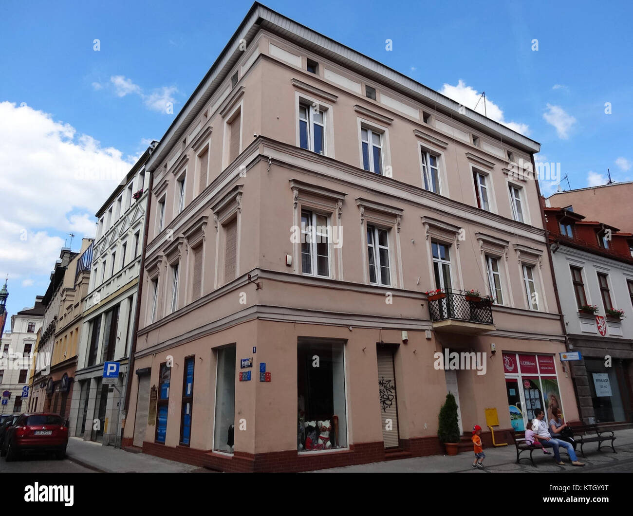This image shows the building located at Dluga 25, Jezuicka Street ...