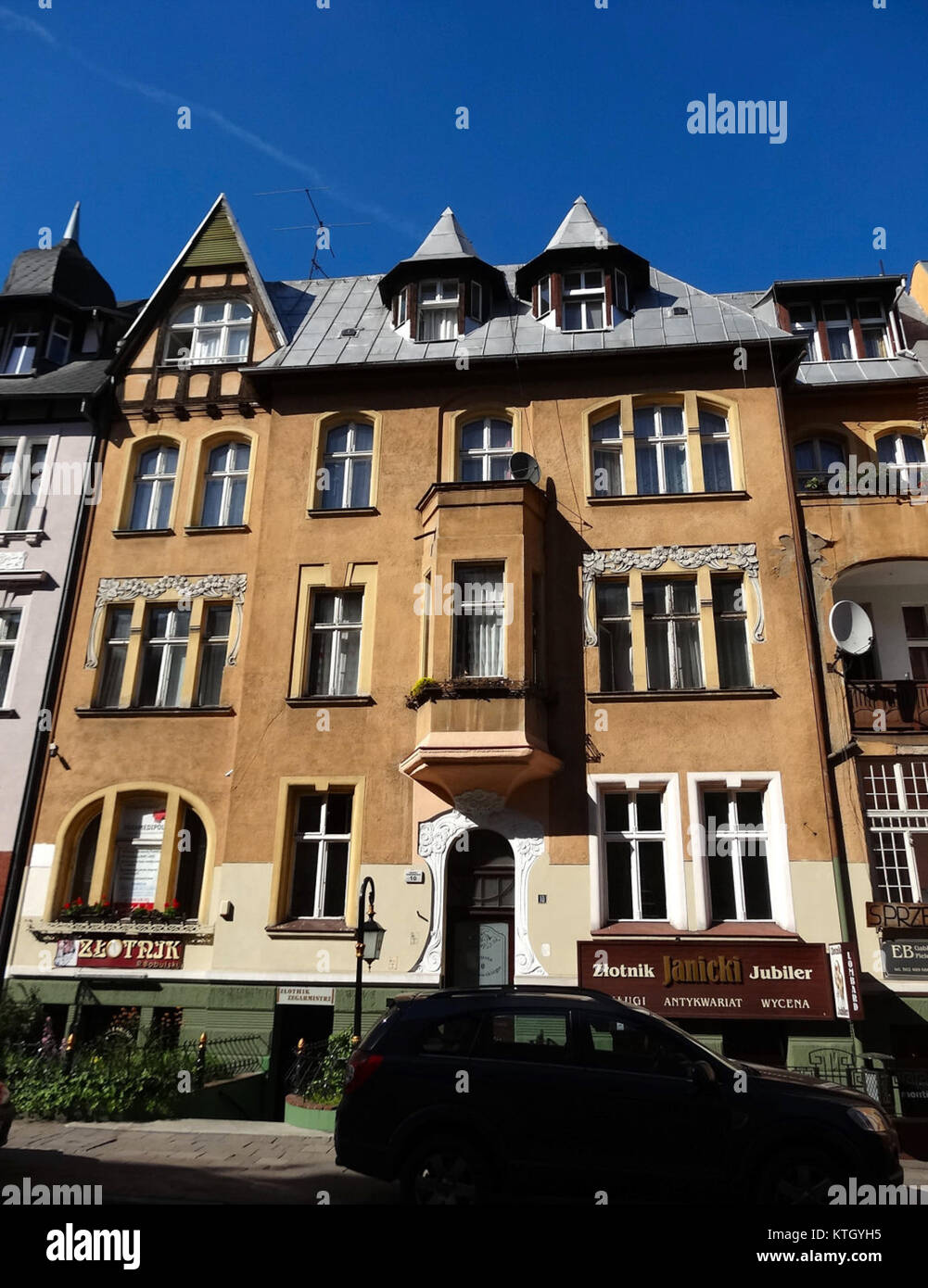This photograph captures an image of the Cieszkowskiego Building in ...