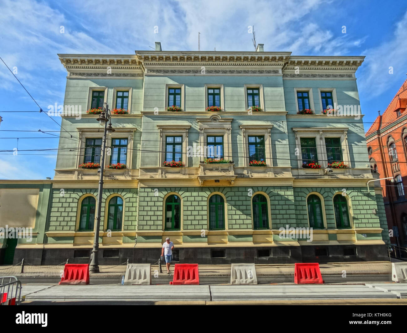 Bank complex hi-res stock photography and images - Alamy