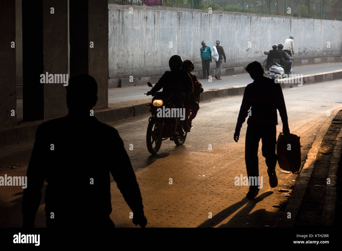 Underpass street scene in New Delhi, India Stock Photo - Alamy
