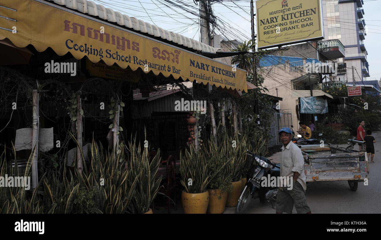 Khmer Food Restaurant Nary Kitchen Bar and Cooking School Battambang ...