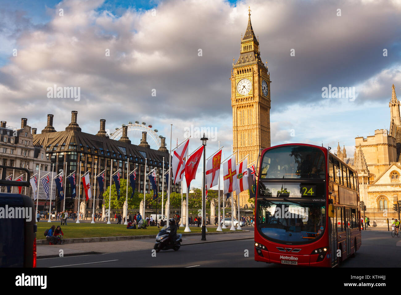 Parliament square garden hi-res stock photography and images - Alamy