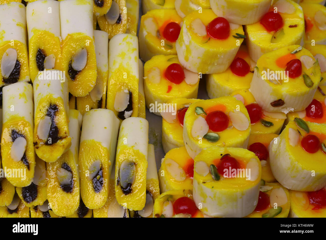 Traditional handmade cake of Bangladesh Stock Photo - Alamy