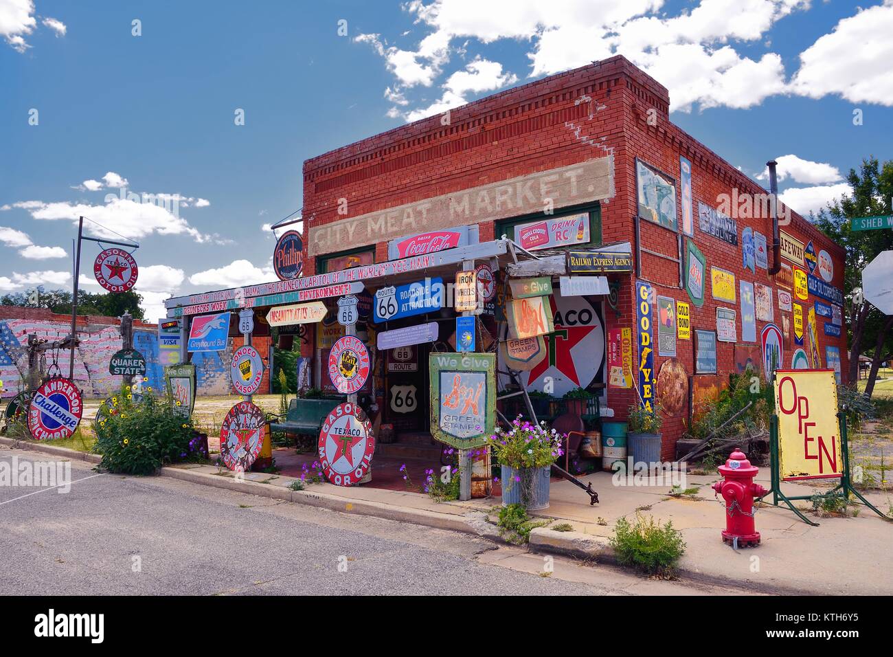 Erick oklahoma usa route 66 hi-res stock photography and images - Alamy